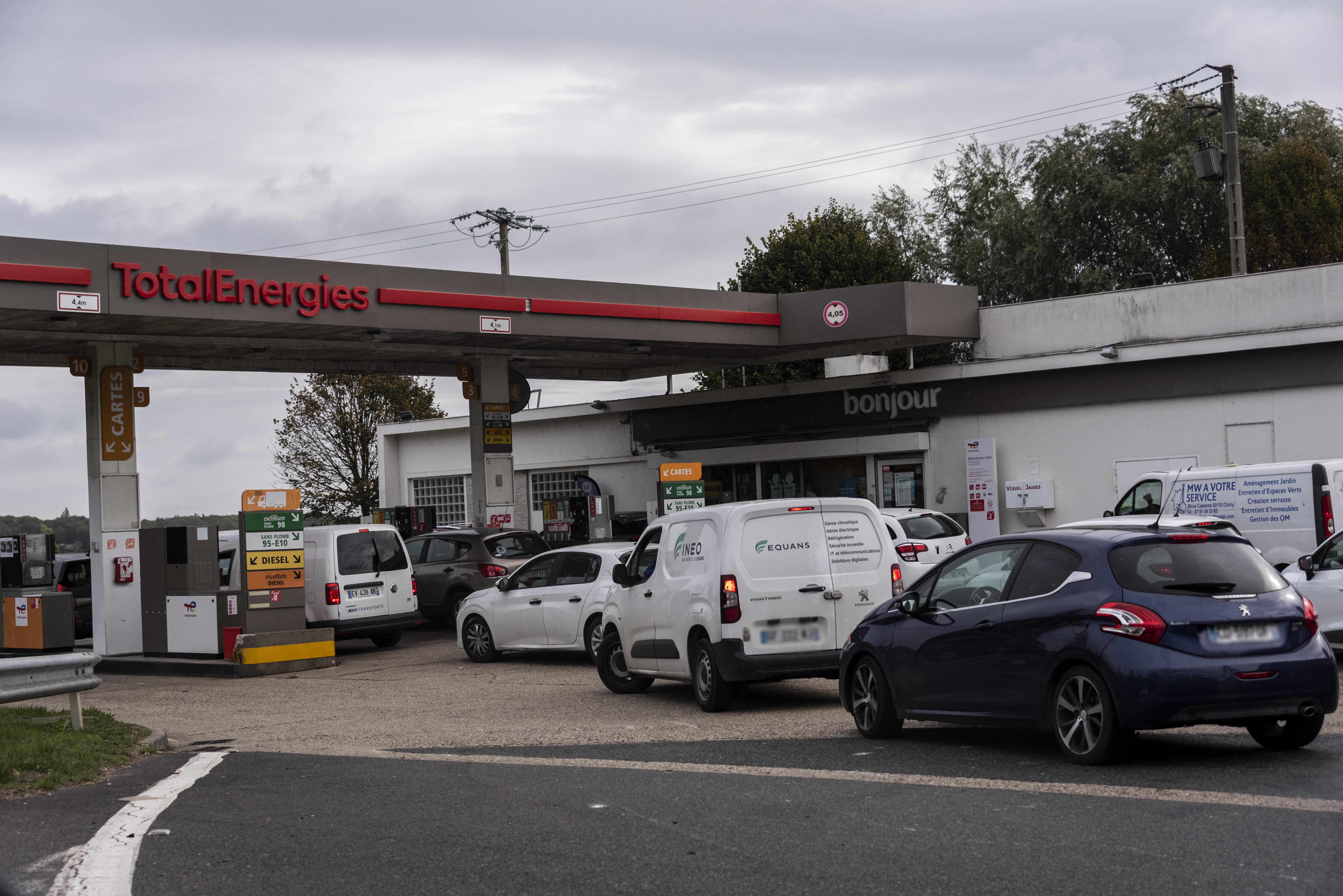 Grève chez Total et Esso : quand peut-on espérer la fin de la pénurie ...