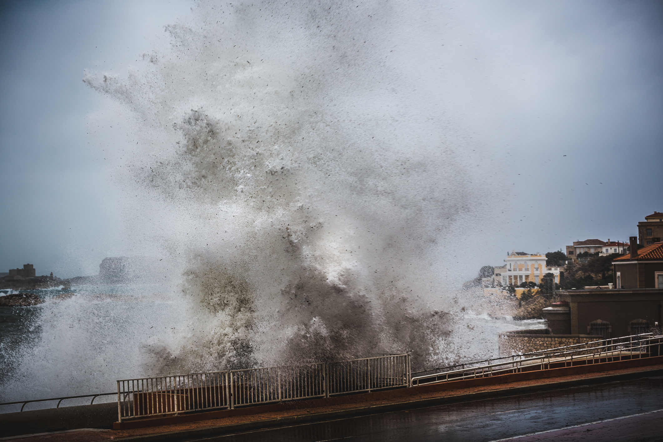 Alerte météo, vents violents, fortes pluies… À quoi faut-il s’attendre ...