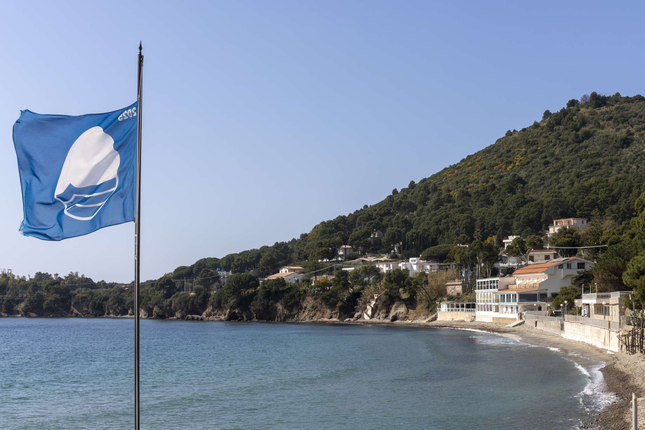 Vacances d'été : découvrez le palmarès des 400 plages labellisées en ...
